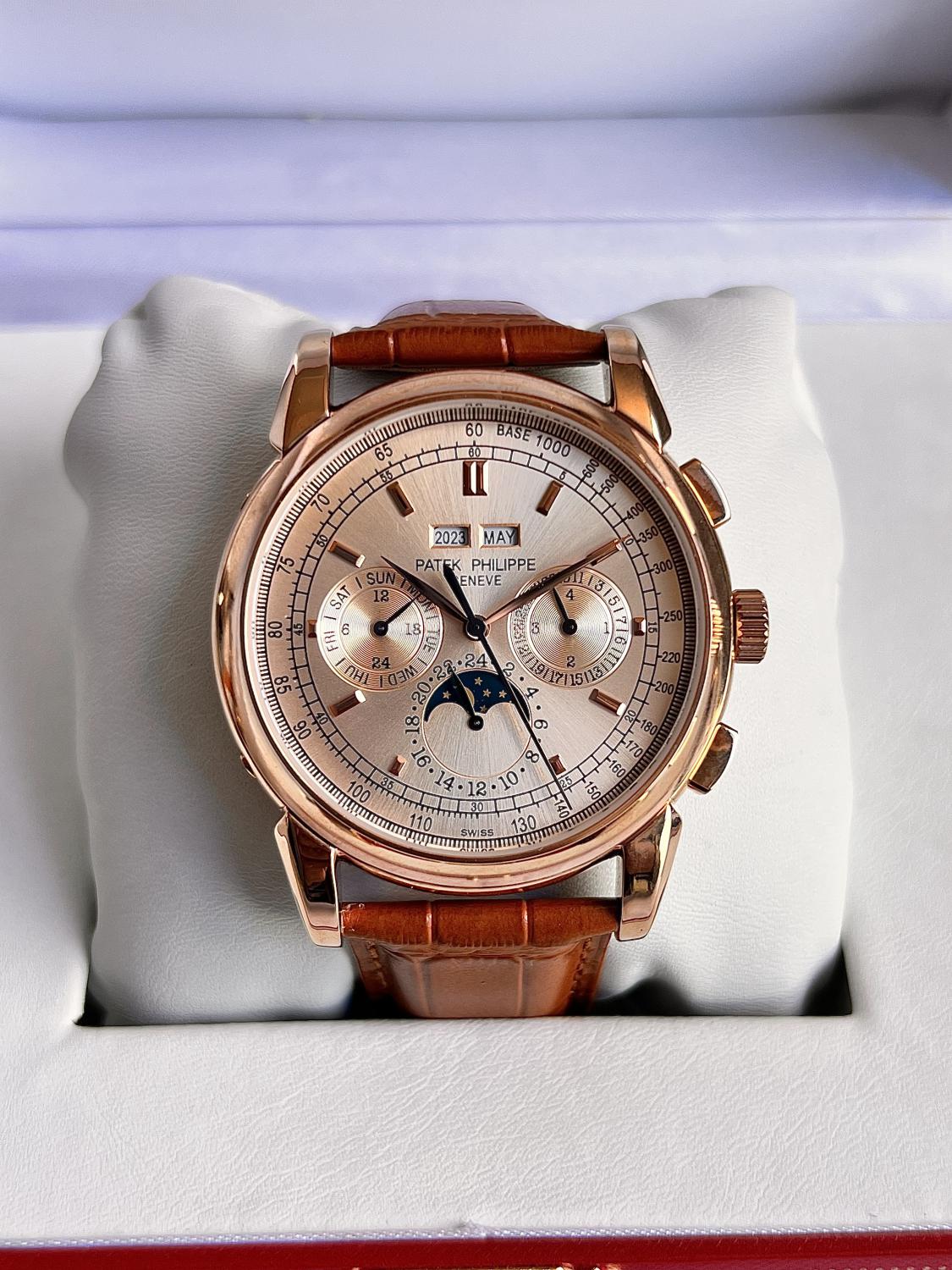 PATEK P MOON PHASE CALENDER GOLD DIAL LEATHER STREP - GalaxyPlace.pk