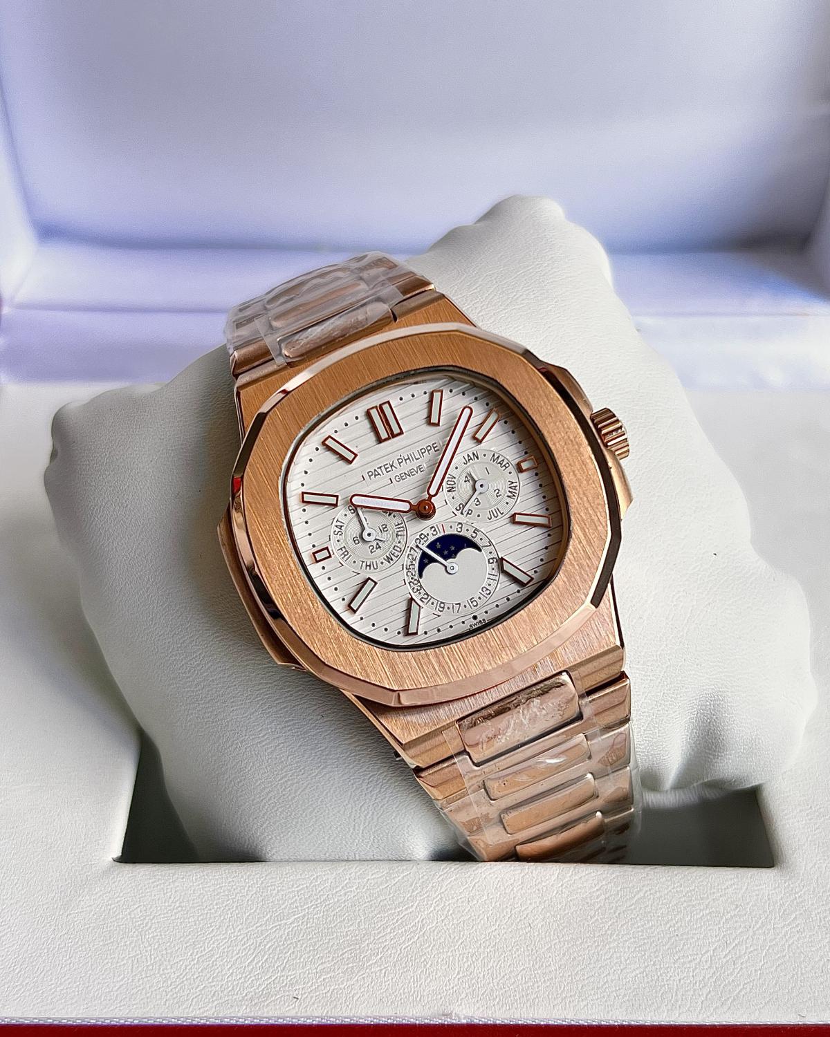 PATEK PHILLPE NAUTILUS PER PETUAL CALENDAR ROSE GOLD WHITE DIAL - GalaxyPlace.pk