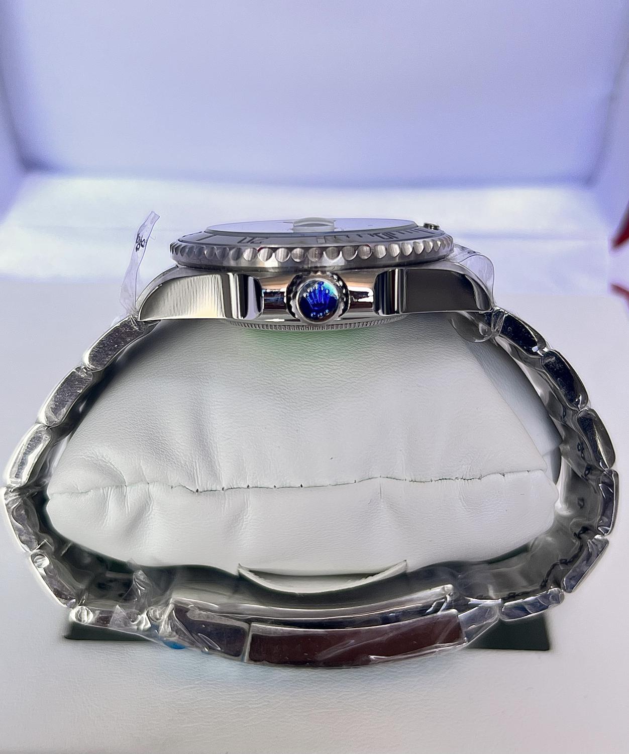 ROLEX SUBMARINER BLACK DIAL SILVER CHAIN - GalaxyPlace.pk