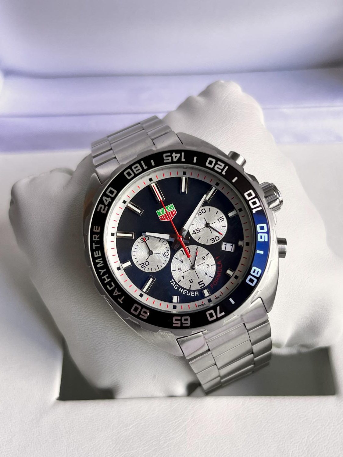 TAG HEUER FORMULA 1 BLACK DIAL WHITE CHRONOGRAPH - GalaxyPlace.pk