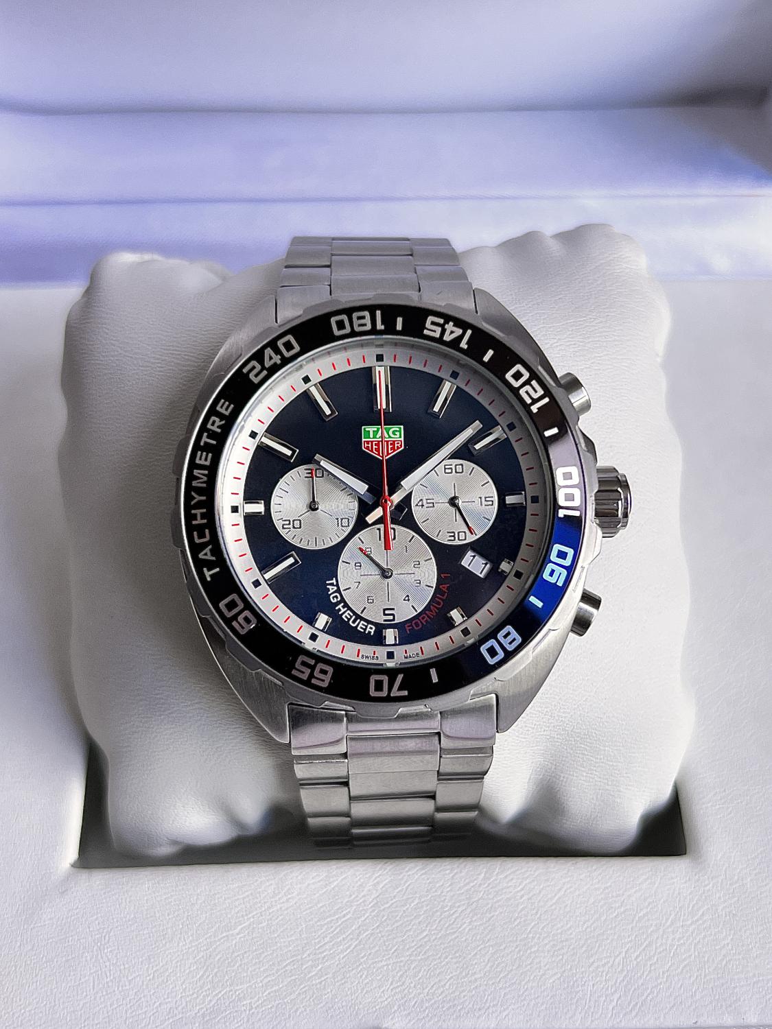 TAG HEUER FORMULA 1 BLACK DIAL WHITE CHRONOGRAPH - GalaxyPlace.pk