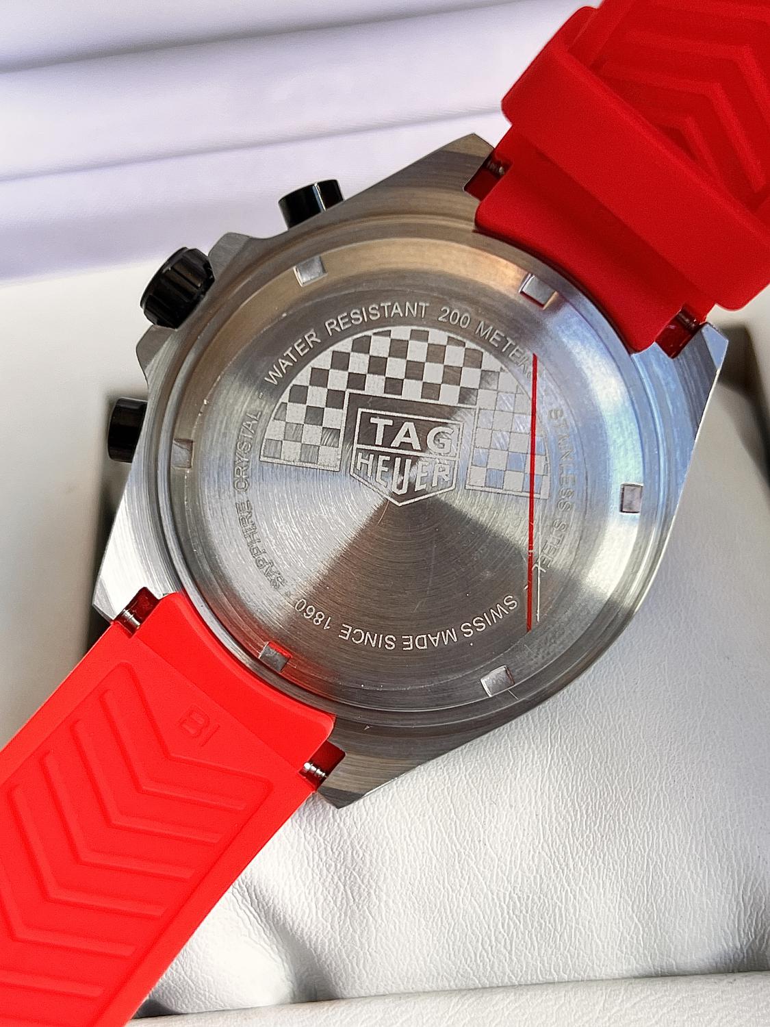 TAG HEUER FORMULA 1 RED DIAL RUBBER STRAP - GalaxyPlace.pk